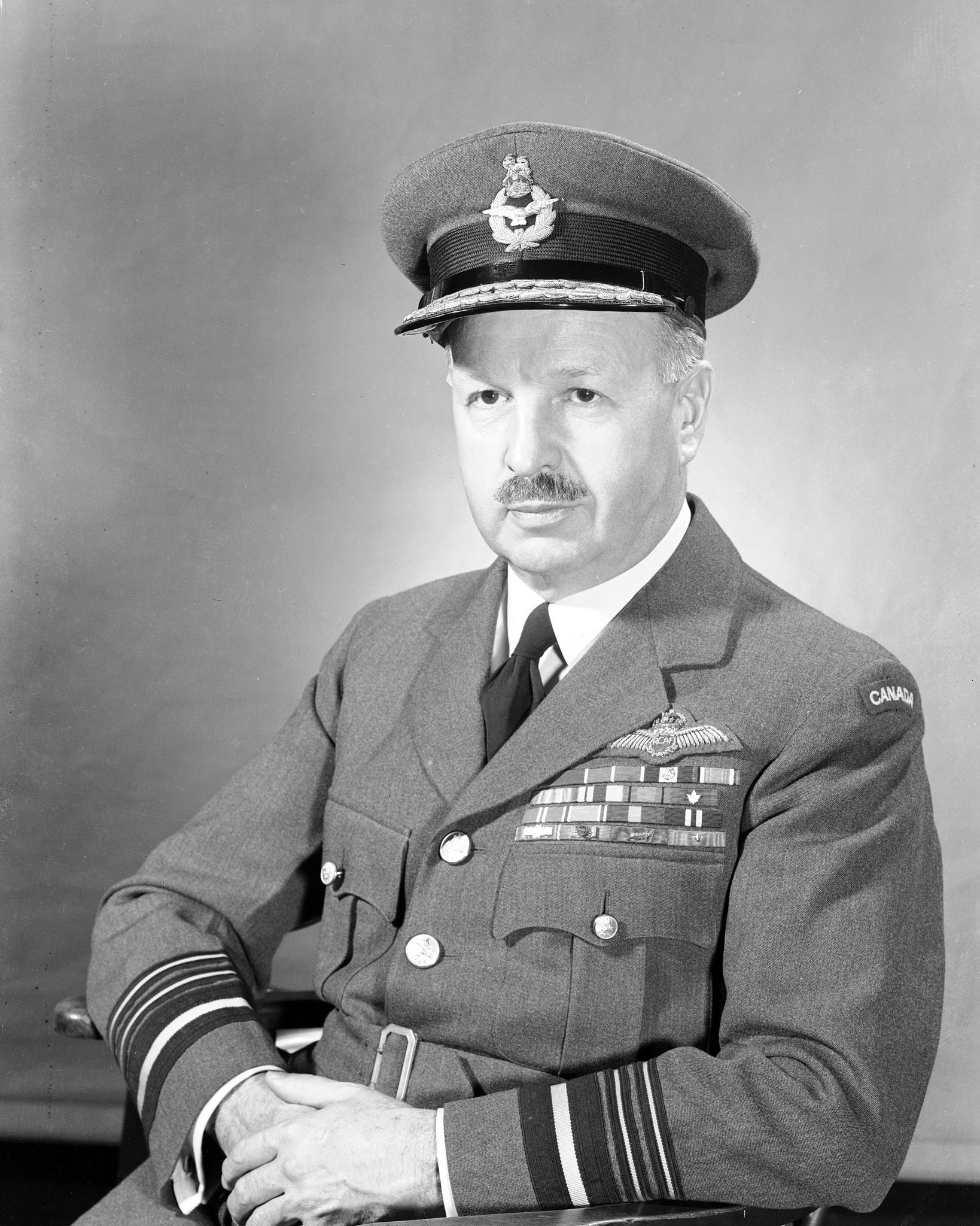 PORTRAIT – Canadian History Ehx