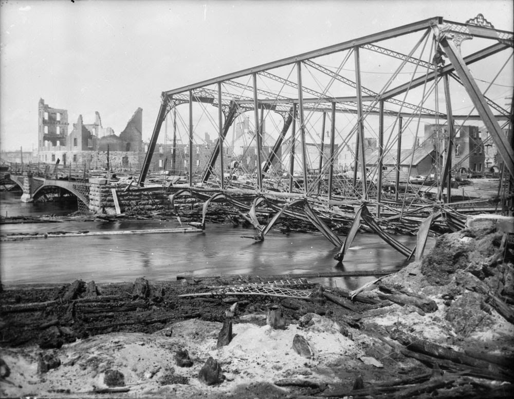 Hull Fire showing bridge on Ottawa side – Canadian History Ehx
